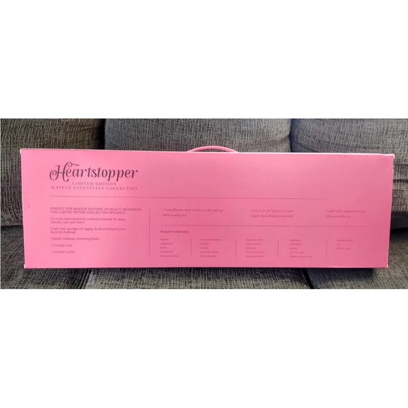 Makeup | Heartstopper Glitz And Glam Pink 28pc Essentials Collection ...